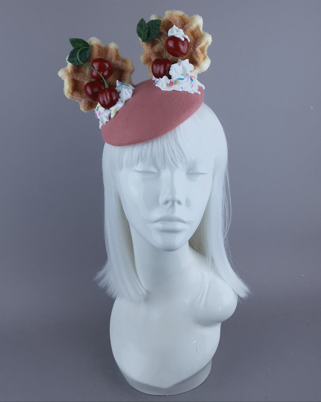 Hats & Fascinators – Pearls & Swine