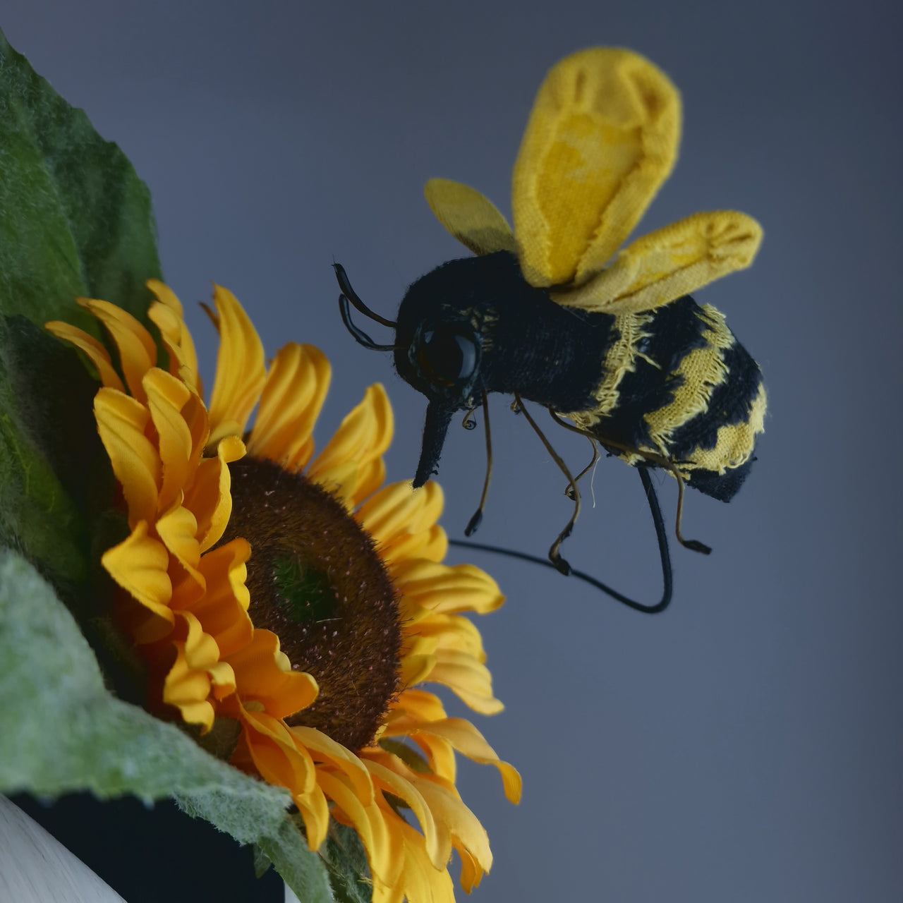 "Buzzin" Bee & Sunflower Headband Headpiece – Pearls & Swine