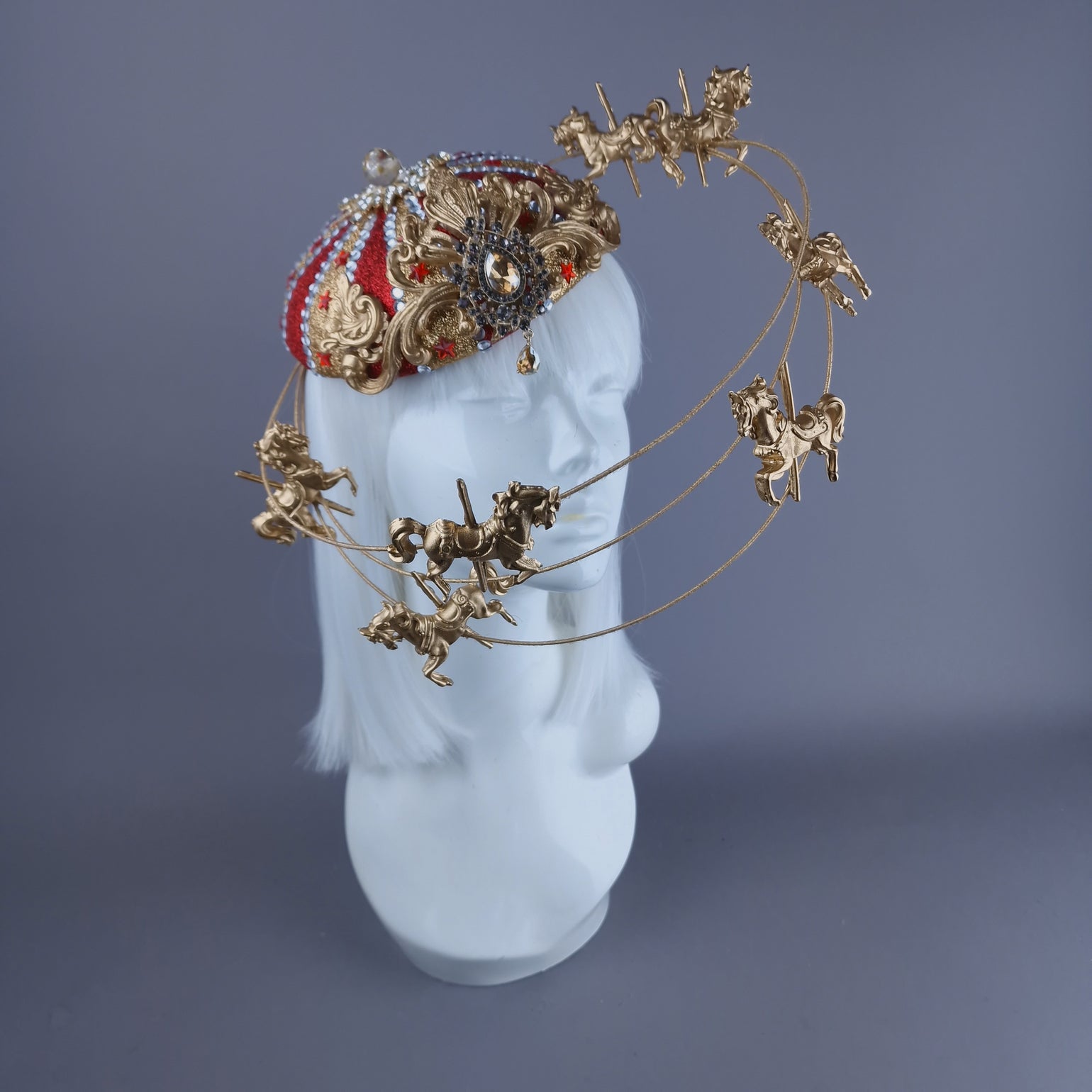 "Cirque Forever" Gold & Red Circus Carousel Wired Veil Hat – Pearls & Swine