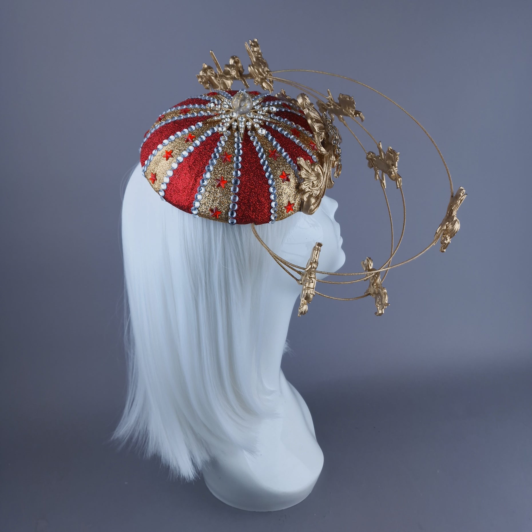 "Cirque Forever" Gold & Red Circus Carousel Wired Veil Hat – Pearls & Swine