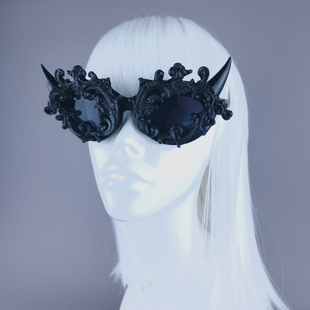 "Superbeast" Black Filigree Ornate Devil Horn Sunglasses – Pearls & Swine