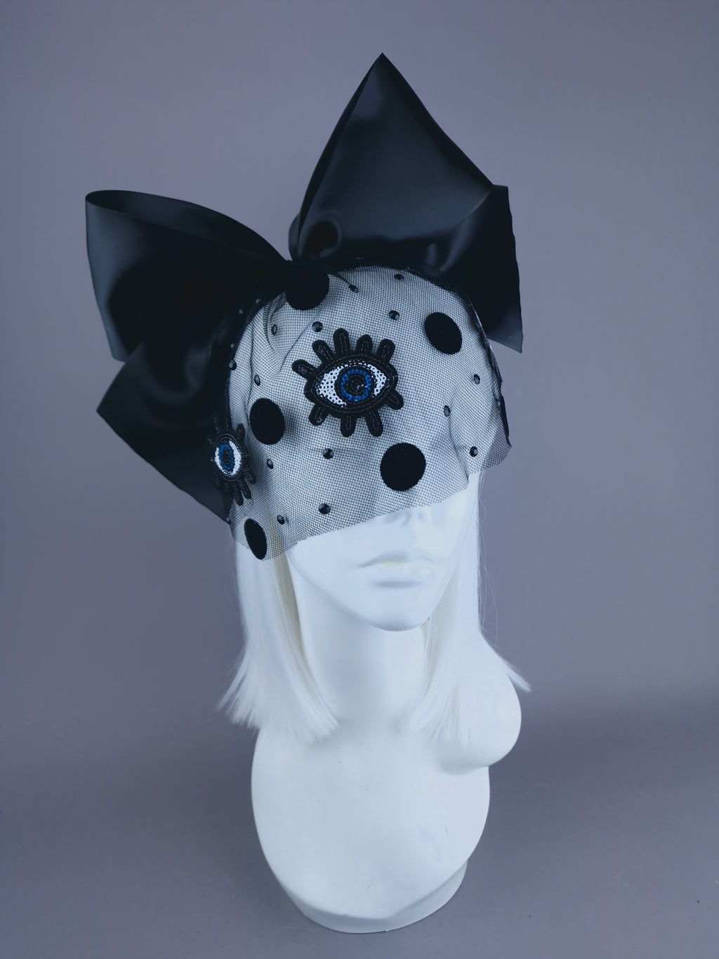 "Watcher" Eye & Bow Veil Headdress – Pearls & Swine