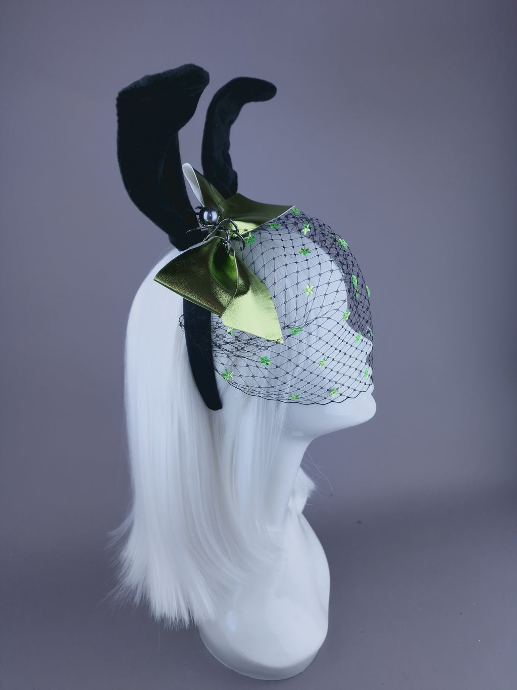 "Bad Bunny" Rabbit & Green Bow Veil Headdress – Pearls & Swine