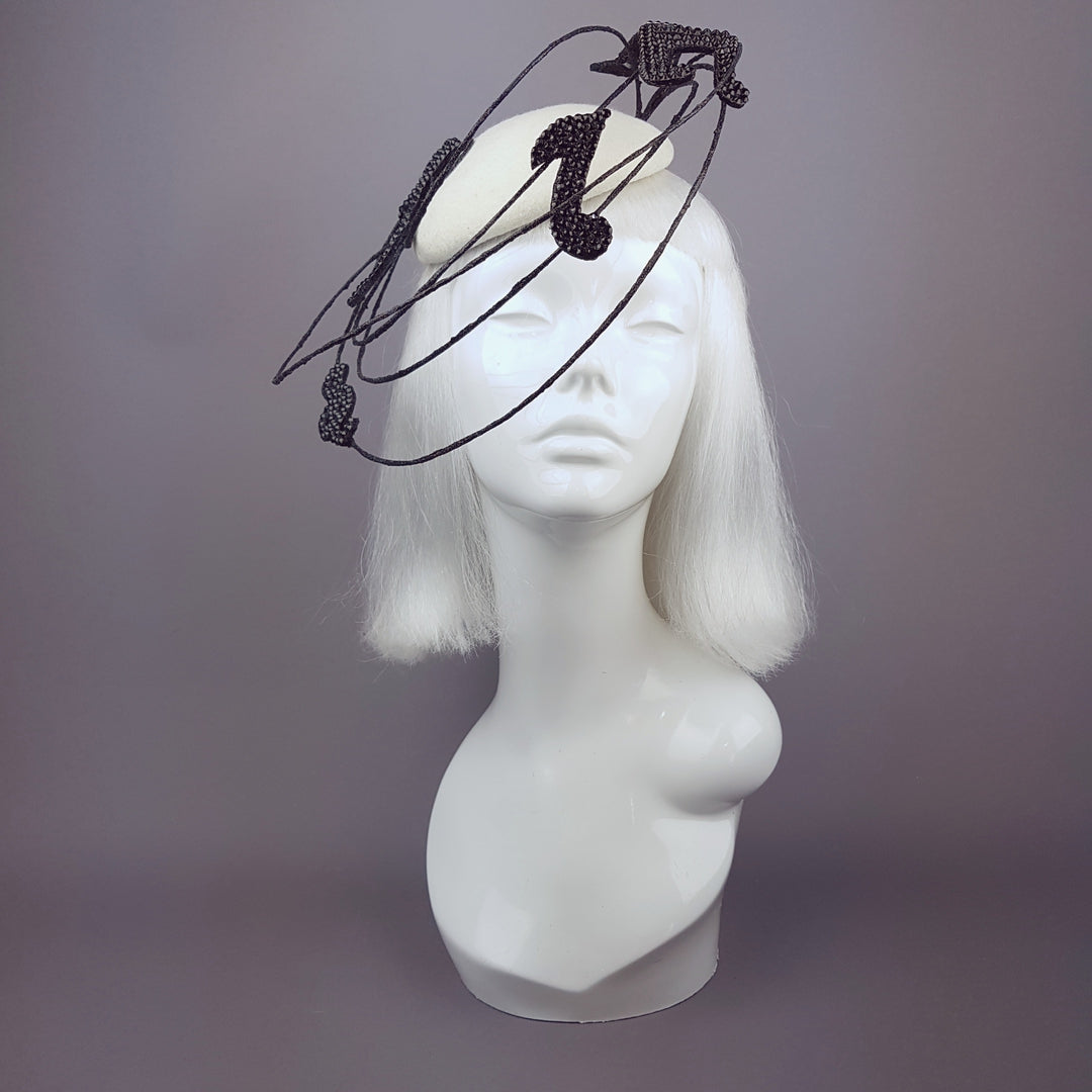 "Play on" Jewelled Musical Notes Hat – Pearls & Swine