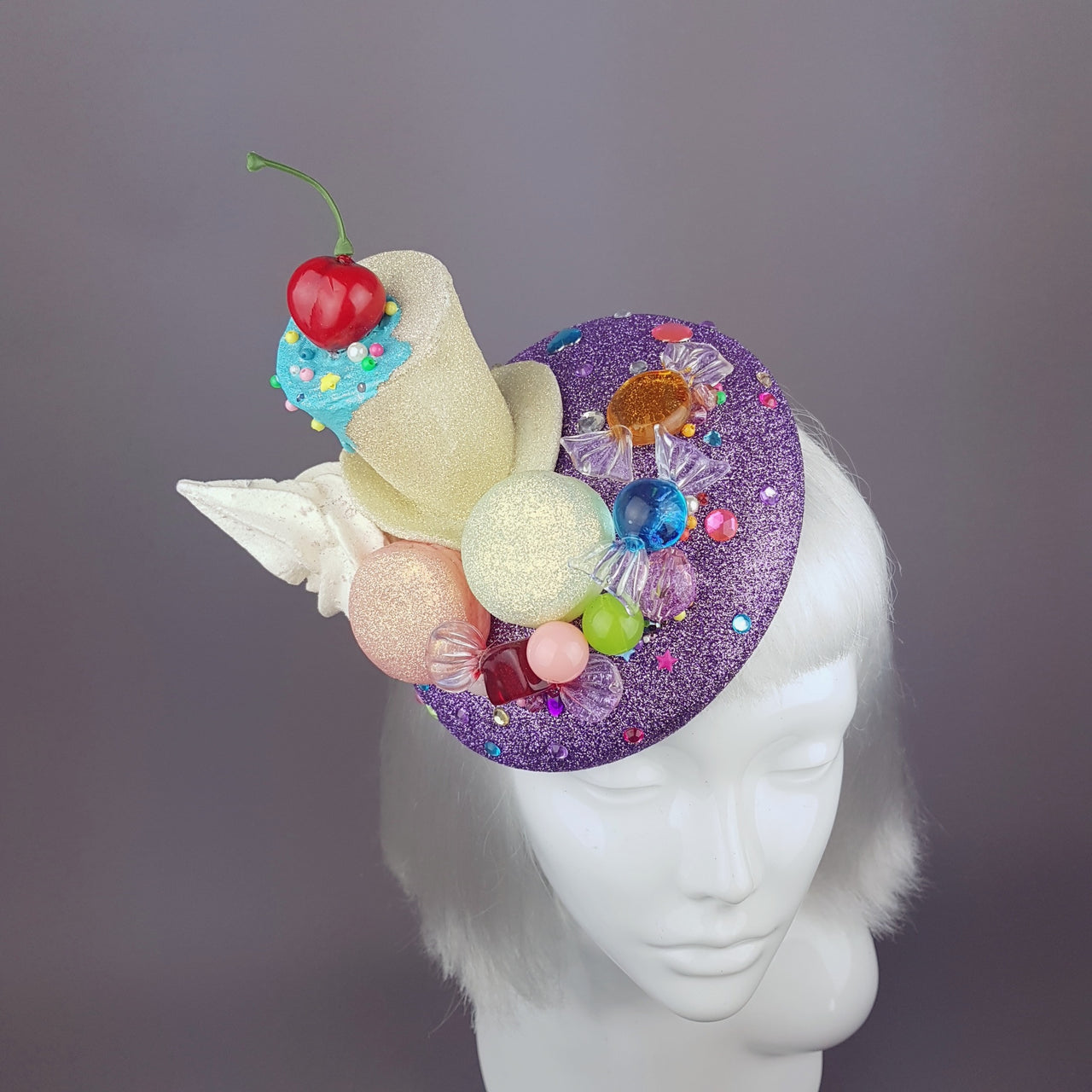 "Délicieux" Glitter Cake Candy Hat – Pearls & Swine