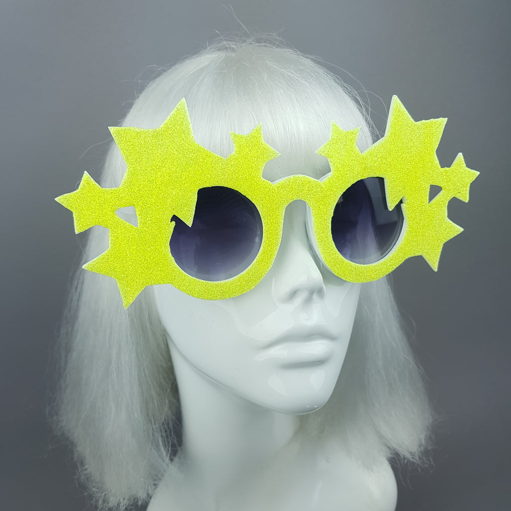 "Bright Star" Neon Yellow Glitter Stars Sunglasses – Pearls & Swine