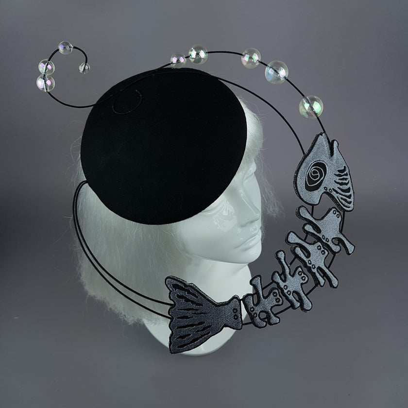 "Mira" Fish & Bubbles Fascinator Hat – Pearls & Swine