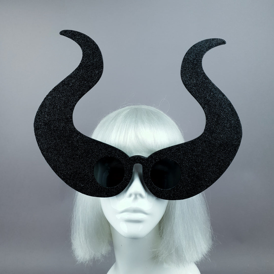 "Deity" Black Glitter Devil Horn Sunglasses – Pearls & Swine