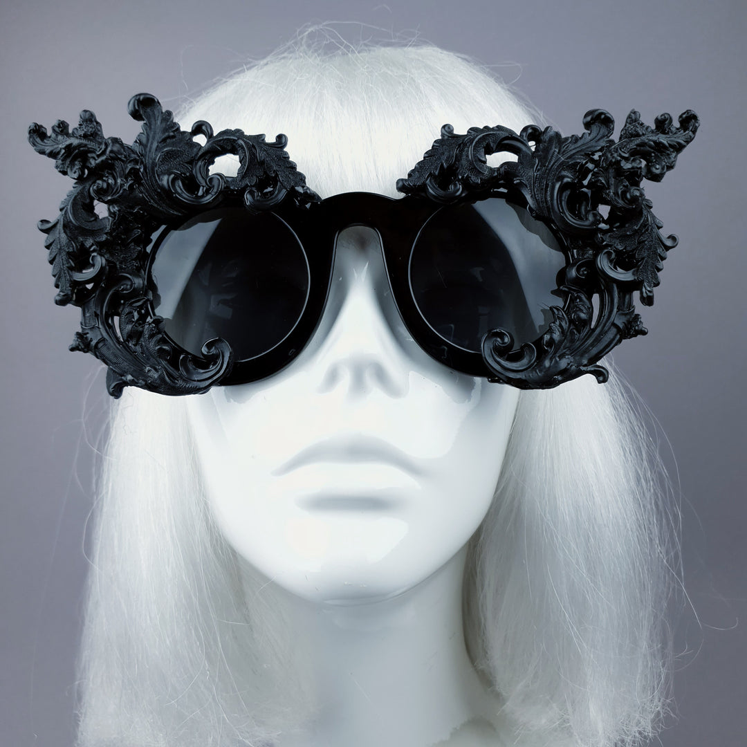 "La Barucci" Ornate Black Filigree on Black Sunglasses – Pearls & Swine