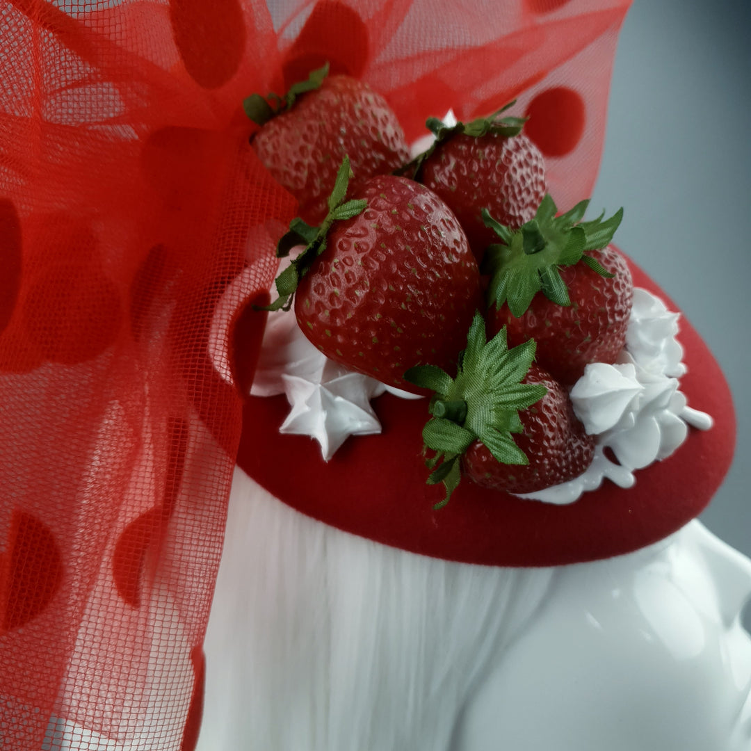 "Marrubi" Kitsch Strawberries & Cream Bow Fascinator Hat – Pearls & Swine